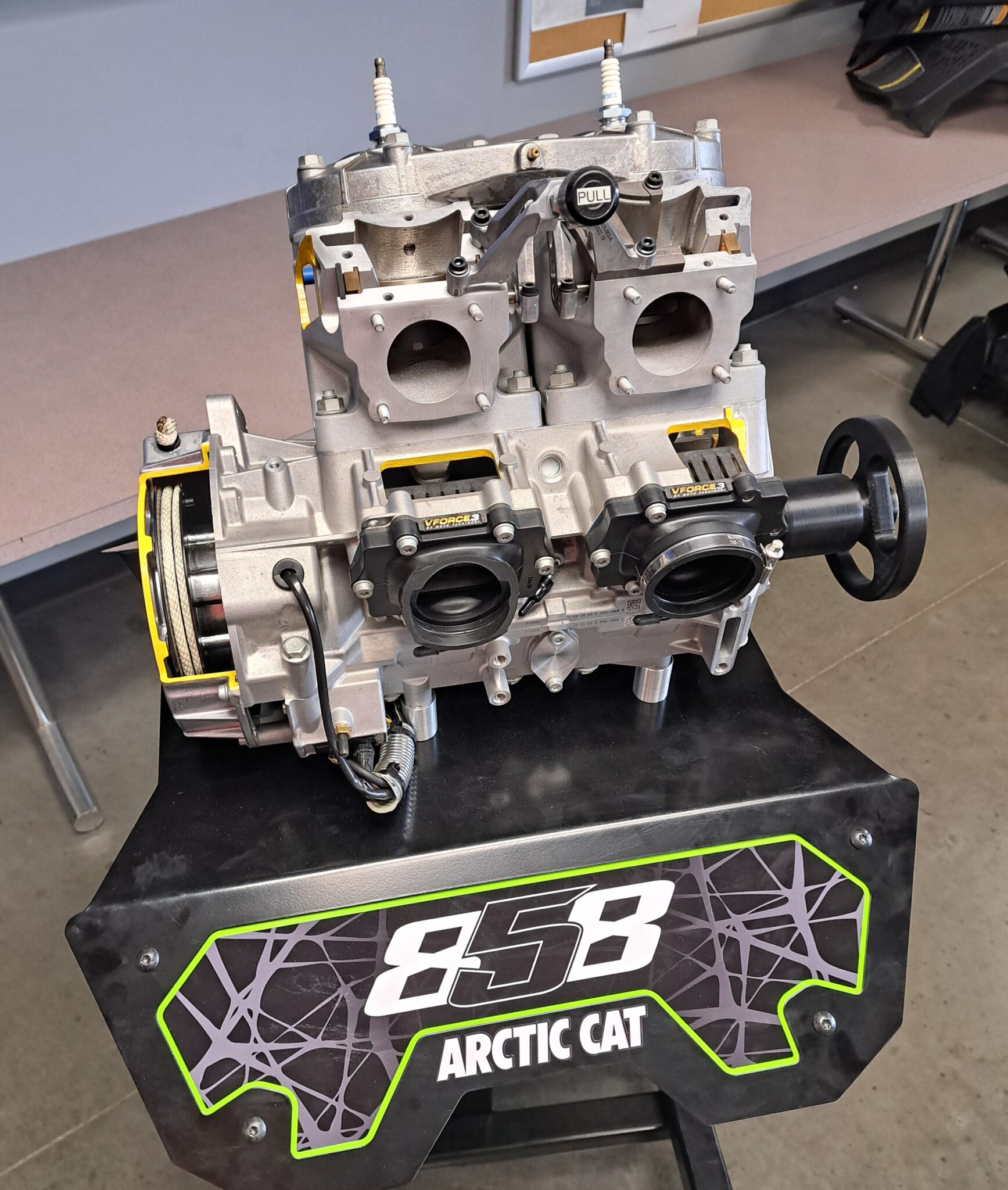 Arctic Cat Unveils 858cc Twin, High-Tech Gauge For 2025 | SnowGoer